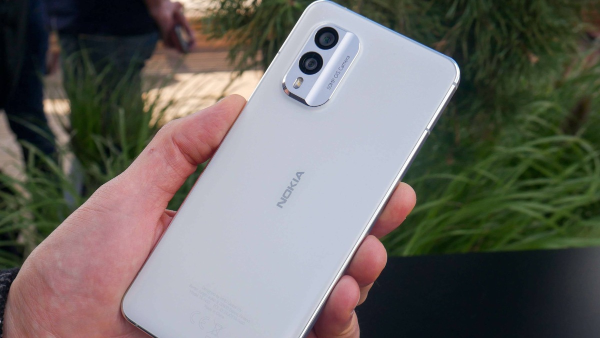 தீ பறக்கும் ஆர்டர்கள்.. 50எம்பி கேமரா.. நோக்கியா 5ஜி போனுக்கு ரூ.12000 ...